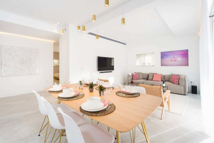Spacious 2br Gordon Beach By Five Stay - テルアビブ