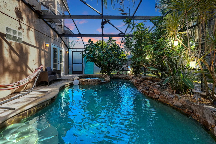 Spacious Home With Pool & Hot Tub Near Downtown - Winter Park, FL