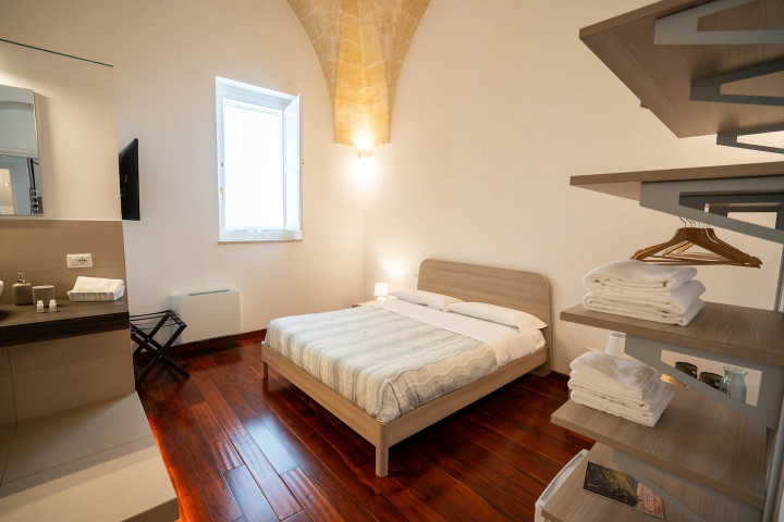 Deluxe Room With Tuff Vaulted Ceiling - Matera