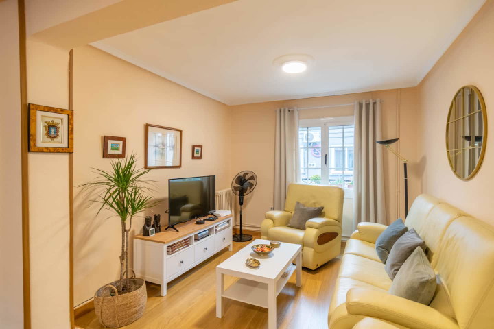 Cozy Country House Perfect For Getaways - Lodosa