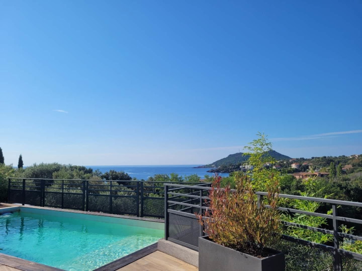 Californian Horizon Villa: Stylish Design And Sea View - French Riviera