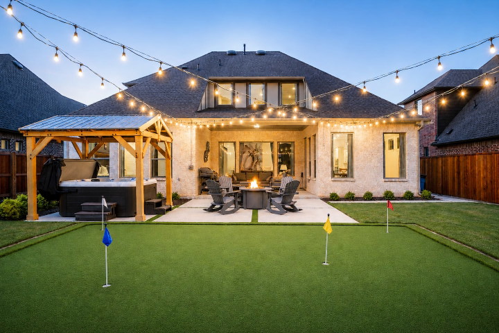 Entertainment District: Game Room Hot Tub Putting Green 4 Baths Walk To Stadiums - Arlington, TX