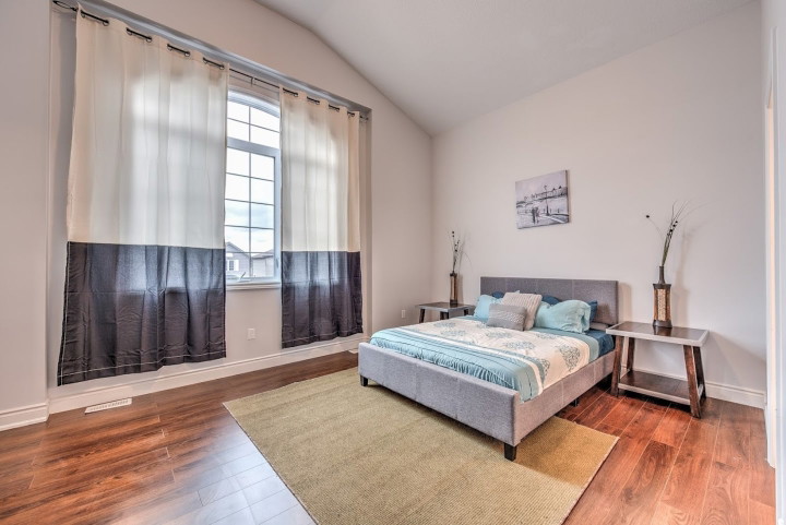Spacious 5br 3bath W/ Tub & Garage/ 401hwy - London, ON, Canada