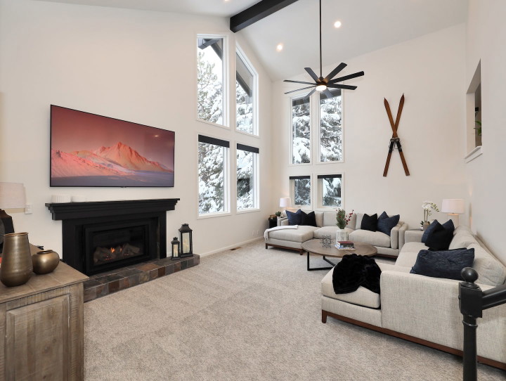 Fully Renovated 4bd, 3.5 Bath, Sleeps 11 Condo (New Hot Tub, Near 4 Ski Resorts) - Sandy, UT