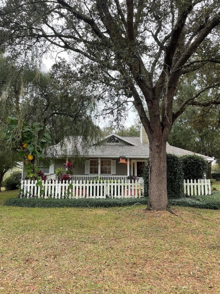Charming Farm House 1 Mile From Wec - Ocala, FL