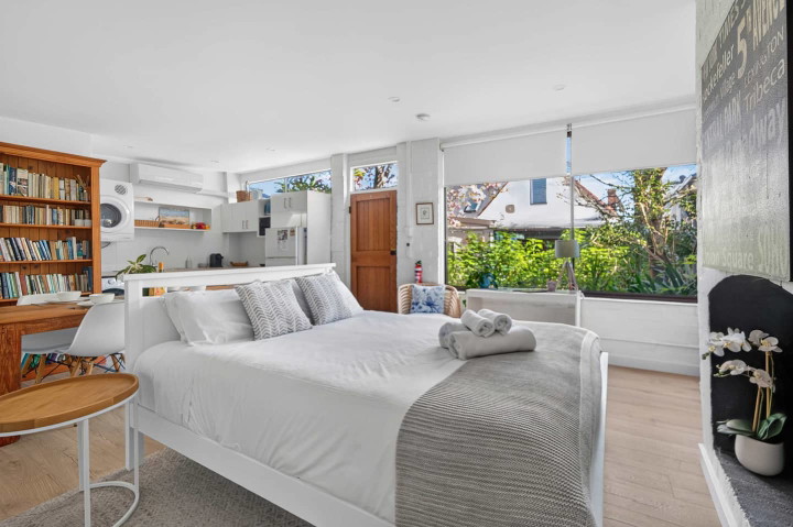Stylish Studio In Heart Of Annandale Village - Sydney