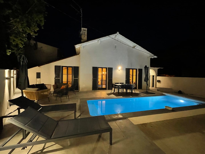 Villa With Pool And Parking For Three Cars - Sainte-Maxime