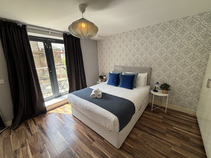 Hill Apartment - 1 - Bedroom Apt - Dublin