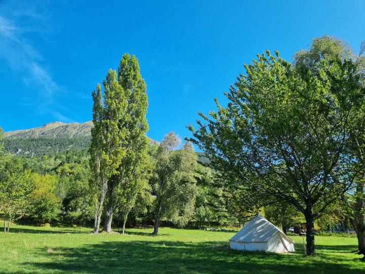 Emplacement Camping, Pas De Côté-puy Saint Eusèbe - Les Orres