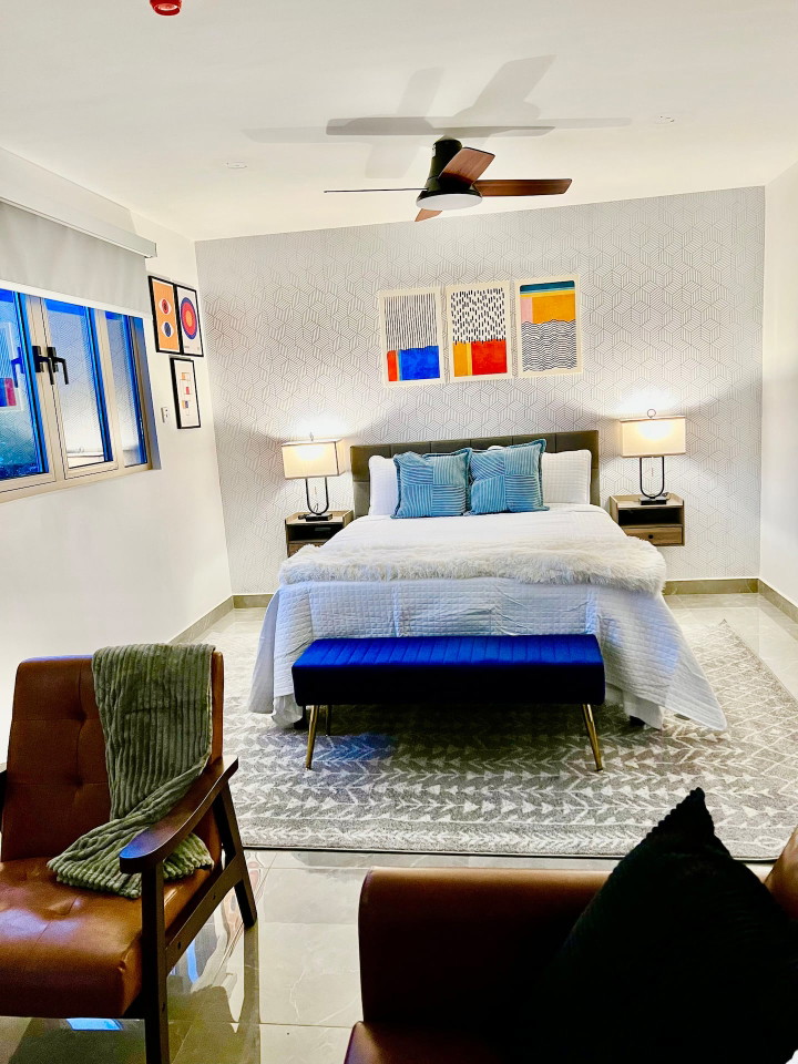 Smart Super Studio With Pool & City Views - Kingston