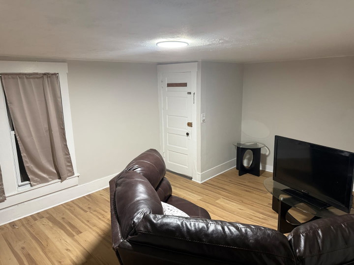Cozy 3 Bedroom Stay W/ Balcony  Convenient - Syracuse, NY