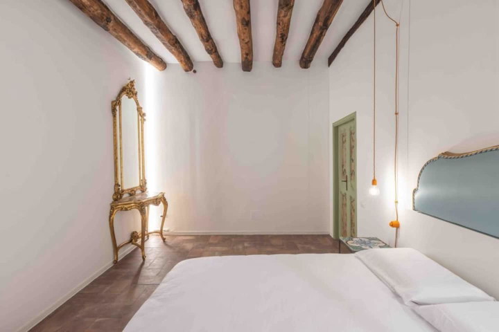 Calderai82 Suites2 In The City Center - Palermo, Italy