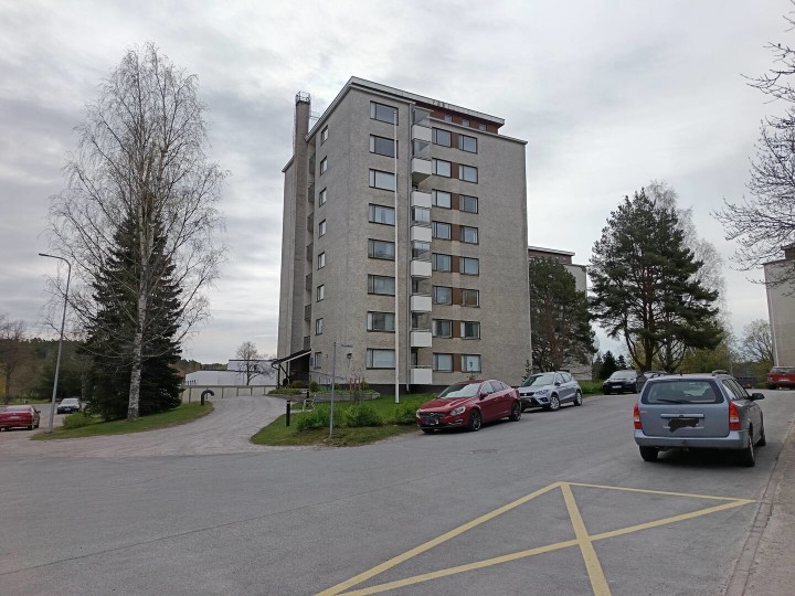 Kerrostalokolmio Urheilupuiston Vieressä - Salo, Suomi