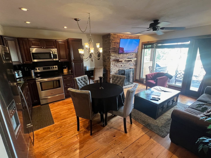 Location, Location.. In Town, 1 Min Walk To Lift! - Breckenridge, CO