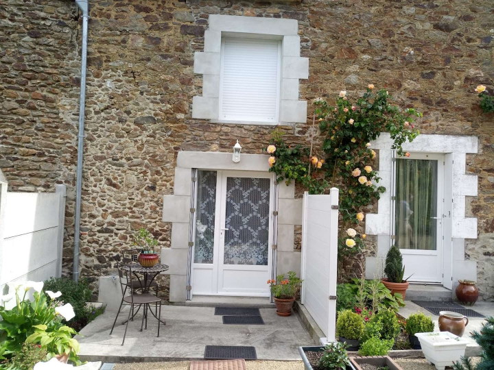 Maison Gîte Au Bord Du Lac Du Frémur. - Lancieux