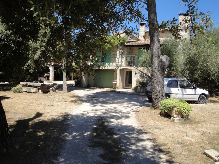 Le Mas De Lucien Entre Arles, Nimes, Avignon. - Beaucaire