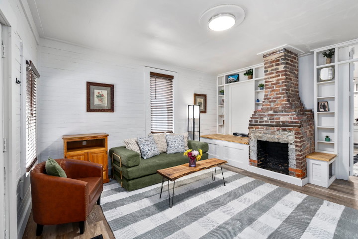 Downtown Aiken | King Bed | The Chic Shotgun Shack - Aiken, SC