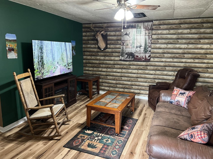 The Buck Lodge | Arcade  Firepit - Wheeling, WV