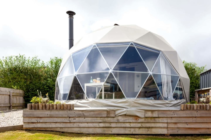 Geodome With Private Hot Tub, Shower &Log Burner - Lyme Regis