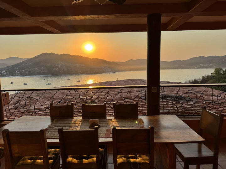 Experience The Tranquility Of Zihuatanejo - Zihuatanejo