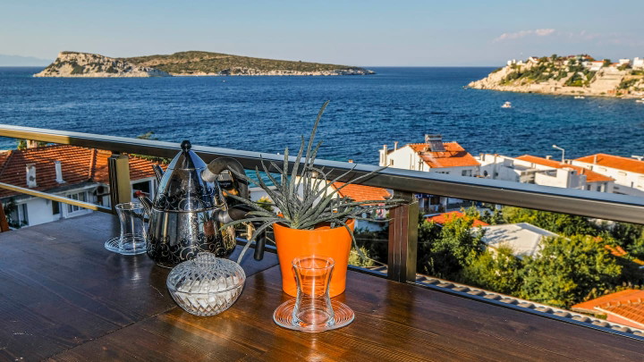 İSkele Apart / Mükemmel Manzaralı 2+1 Daire - Karaburun