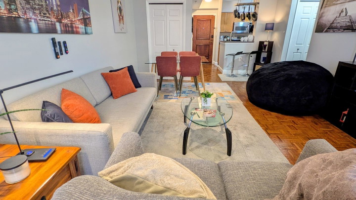 The Bijou Space Ii - Downtown Bethesda - Maryland