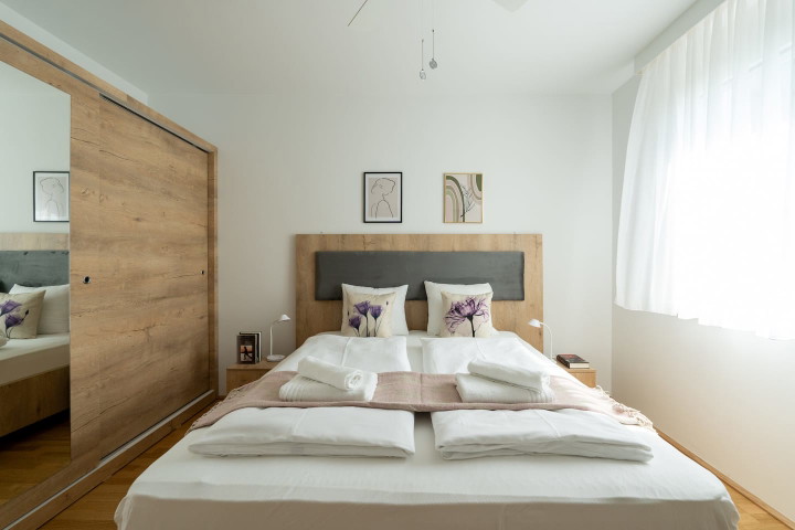 1br With Balcony, Urban Style - Vienna