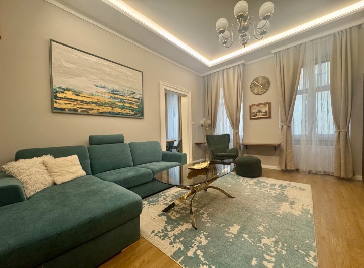 Spacious Buda Palace Home Next To Chain Bridge - Budapest
