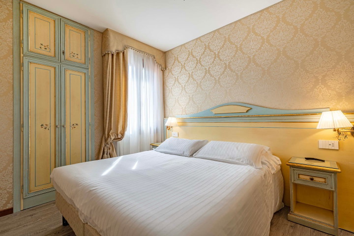 Hotel Falier: Double Room - Venice