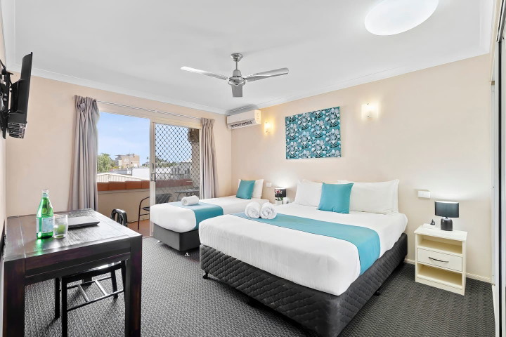 Cityville - Deluxe 2 Bedroom Townhouse - Rockhampton