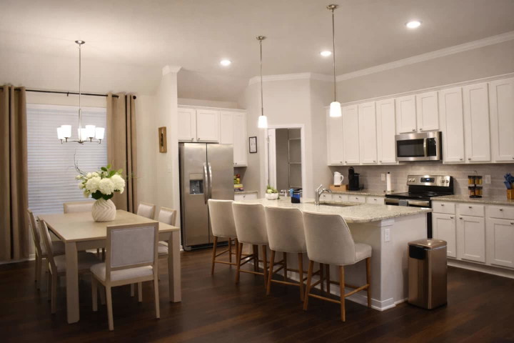 Boho-chic  Off W Adams  Self Check-in  Sleeps 6 - Belton, TX