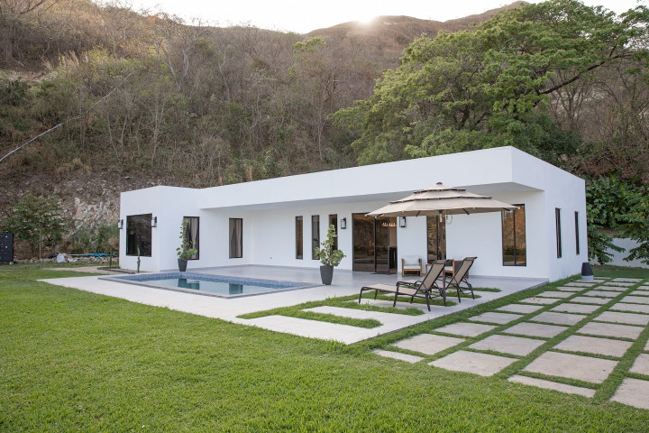 Villa Escondida - El Salvador