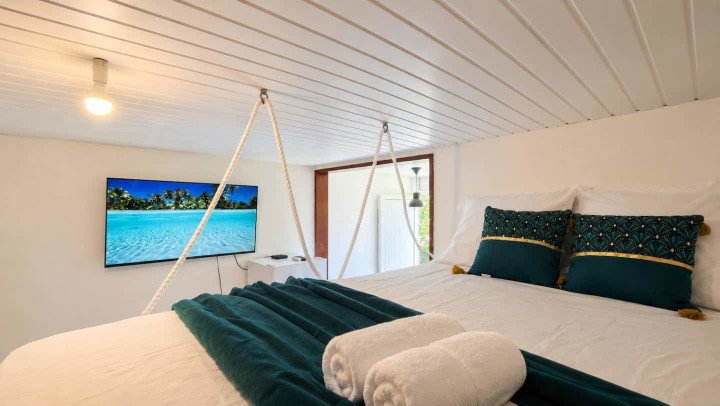 Le Cocon Suspendu - Proche Plage, Wifi, Restau - Guadeloupe
