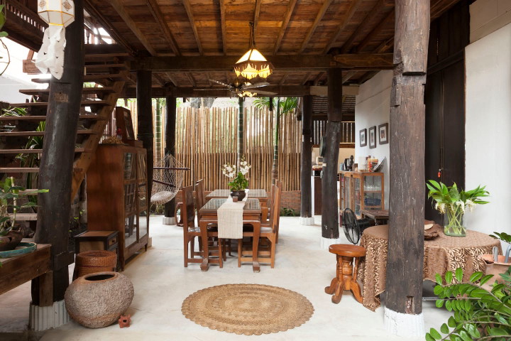 Baan Sri Dha - Charming Wooden Home In Town - Thailand