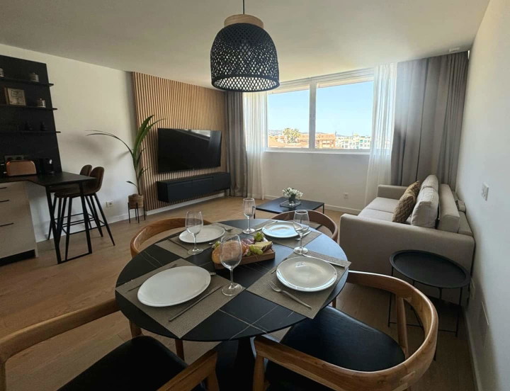 Exclusive, Central And With A Pool - Marbella