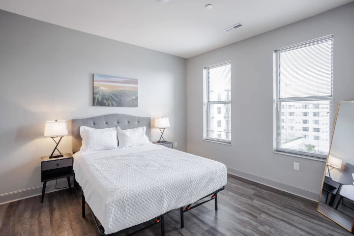 Stylish 1br/1ba Cozysuites At The Banks - Covington, KY