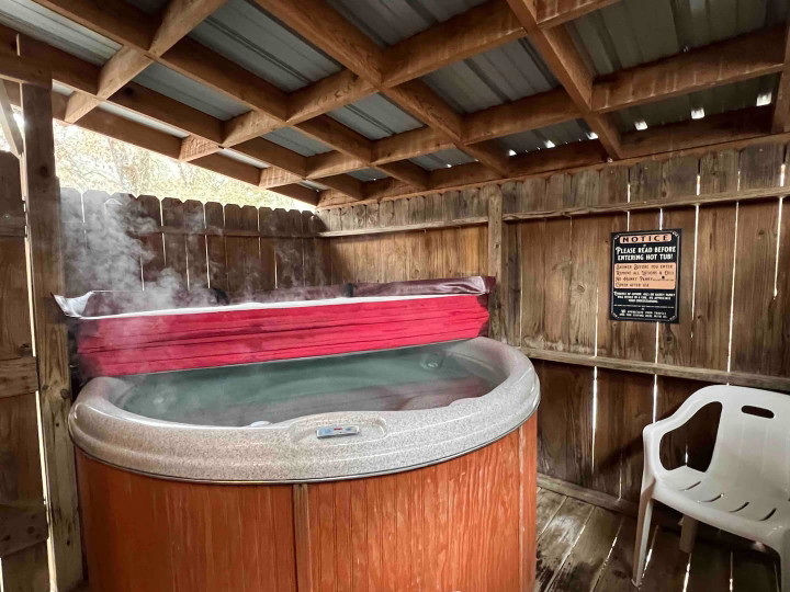 Hidden Acres Cottage 2 - Eureka Springs, AR