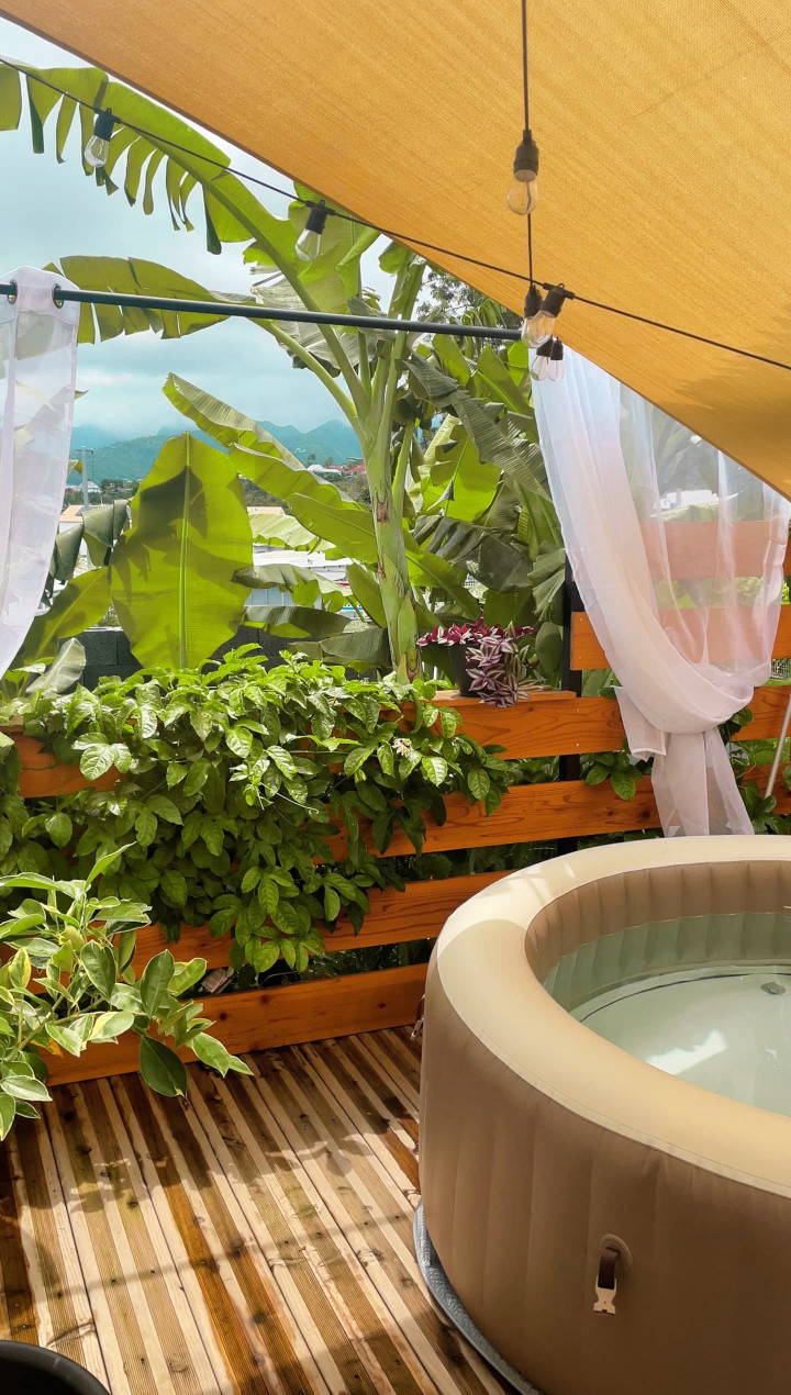 Studio Cosy Avec Mezzanine & Jacuzzi Privatif - Saint-Pierre