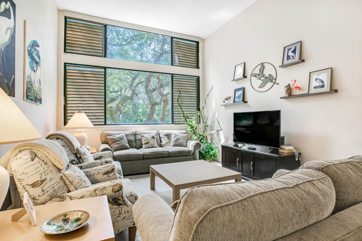 Updated 2br | Balcony | Pool | W/d - 아멜리아 섬