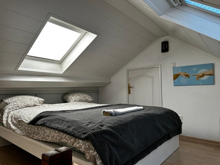 Charmant Studio Au Deuxième Avec Lit Et Mezzanine - Arlon