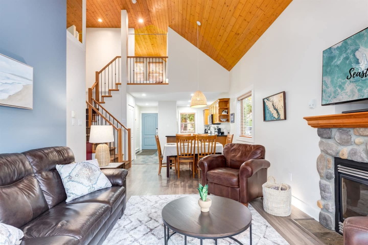 Quick Walk To The Indoor Pool & Hot-tub! - Parksville