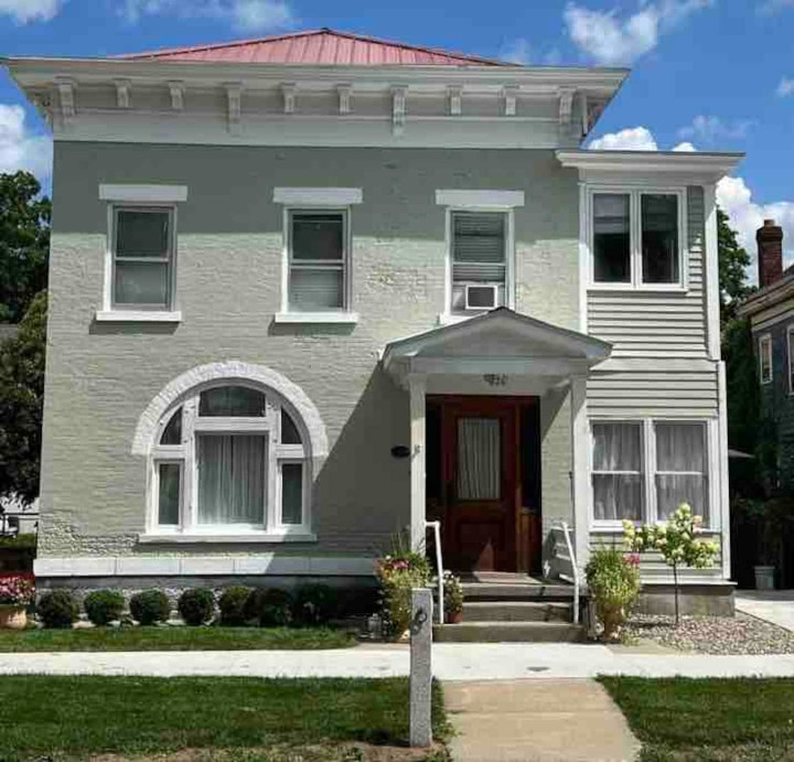 Elegant, Comfortable Apt In Downtown Saratoga! - Saratoga Springs, NY