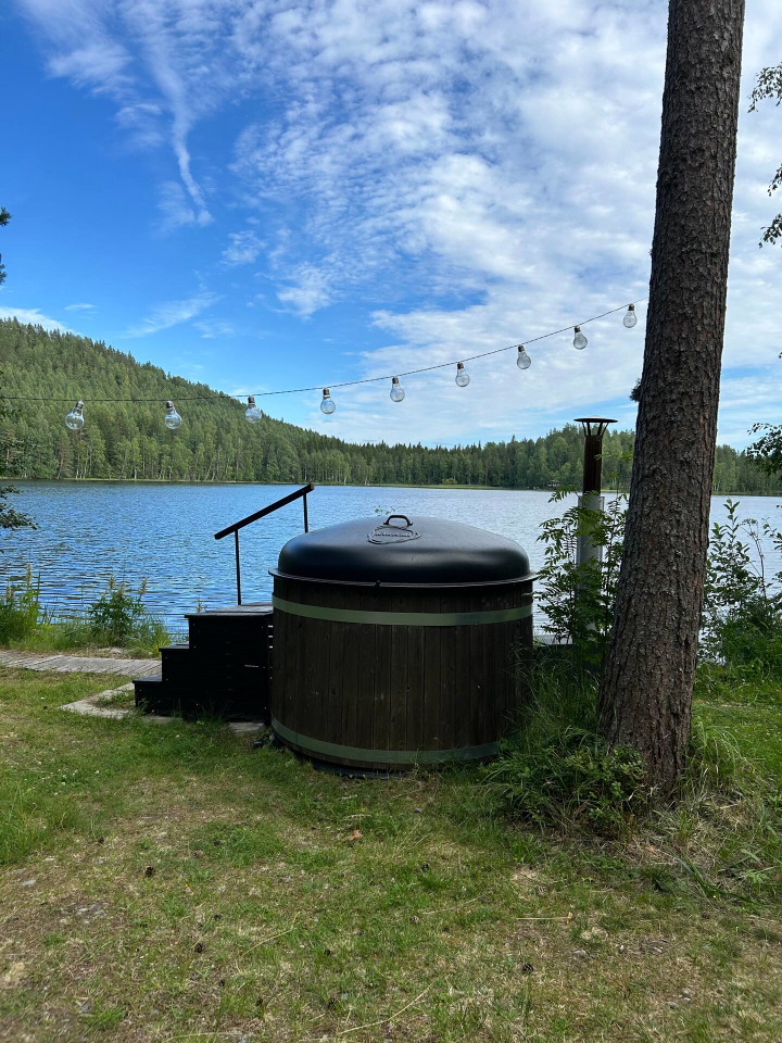Tupa Ja Puusauna Metsäjärven Rannalla. - Joensuu