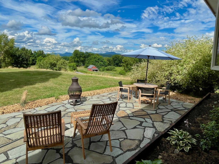 Charming Barn Conversion Mt Views, Author Retreat - Greenwich, NY