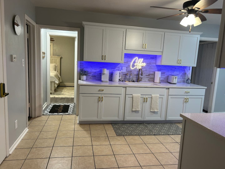 Boho Hideaway Loft Near Airport - Milwaukee