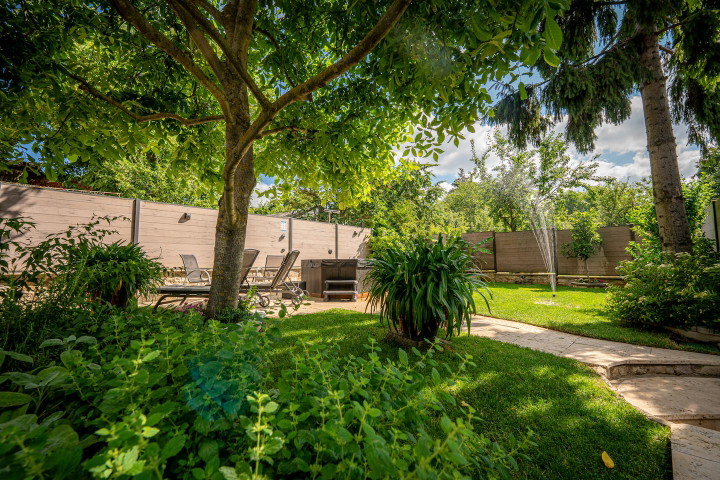 Country House On The Outskirts - Weimar