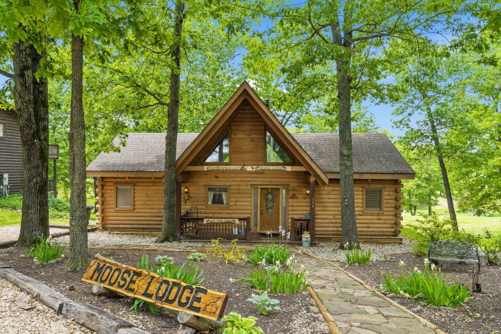 Increíble Cabina Premium, Bañera De Hidromasaje, Bañeras De Hidromasaje, Chimenea Y Pozo, Cerca De Big Cedar - Moose Lodge - Misuri