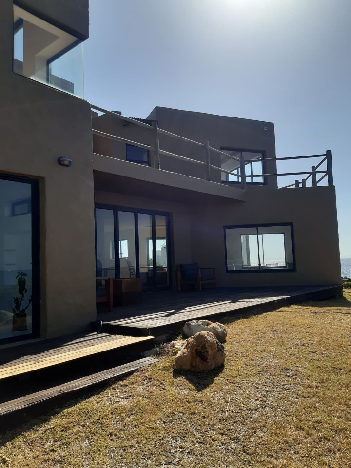 Villa Sur La Mer - Pringle Bay