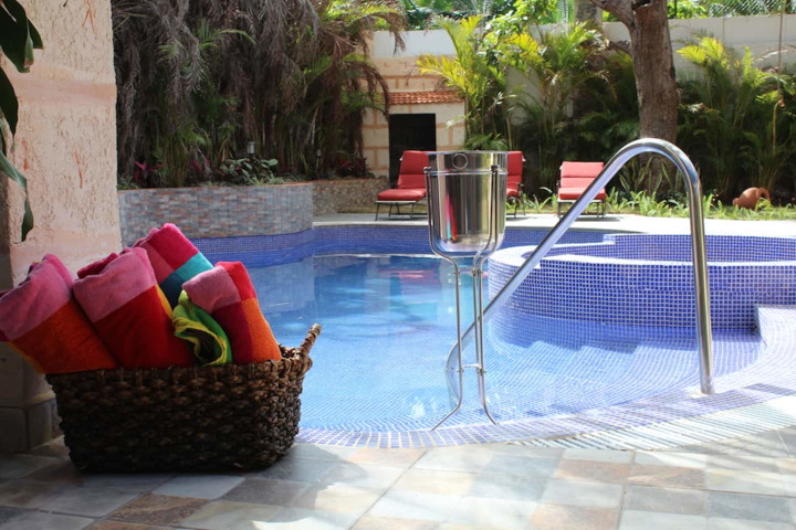 Ultimate Luxury In This Stunning 7-bedroom Mansion - Havana