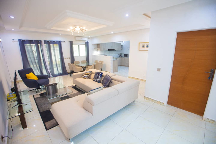 Duplex Spacieux Et Sécurisé! ! ! - Gabon